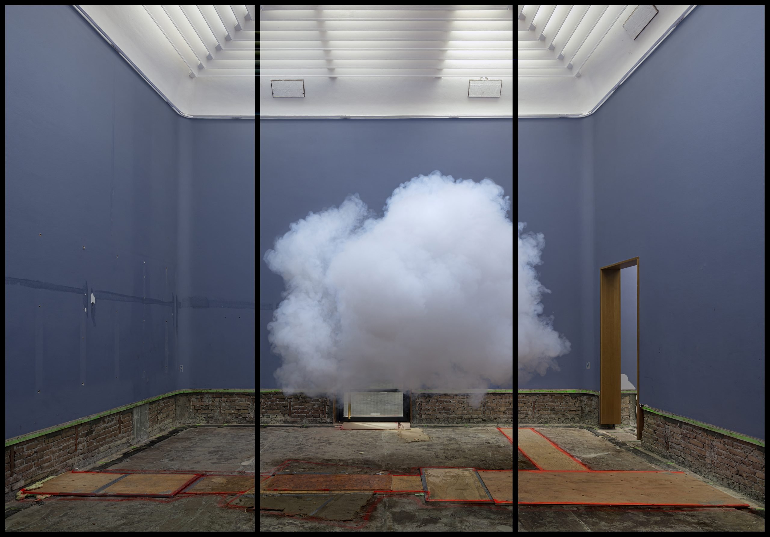 Berndnaut Smilde - Ronchini Gallery Artist